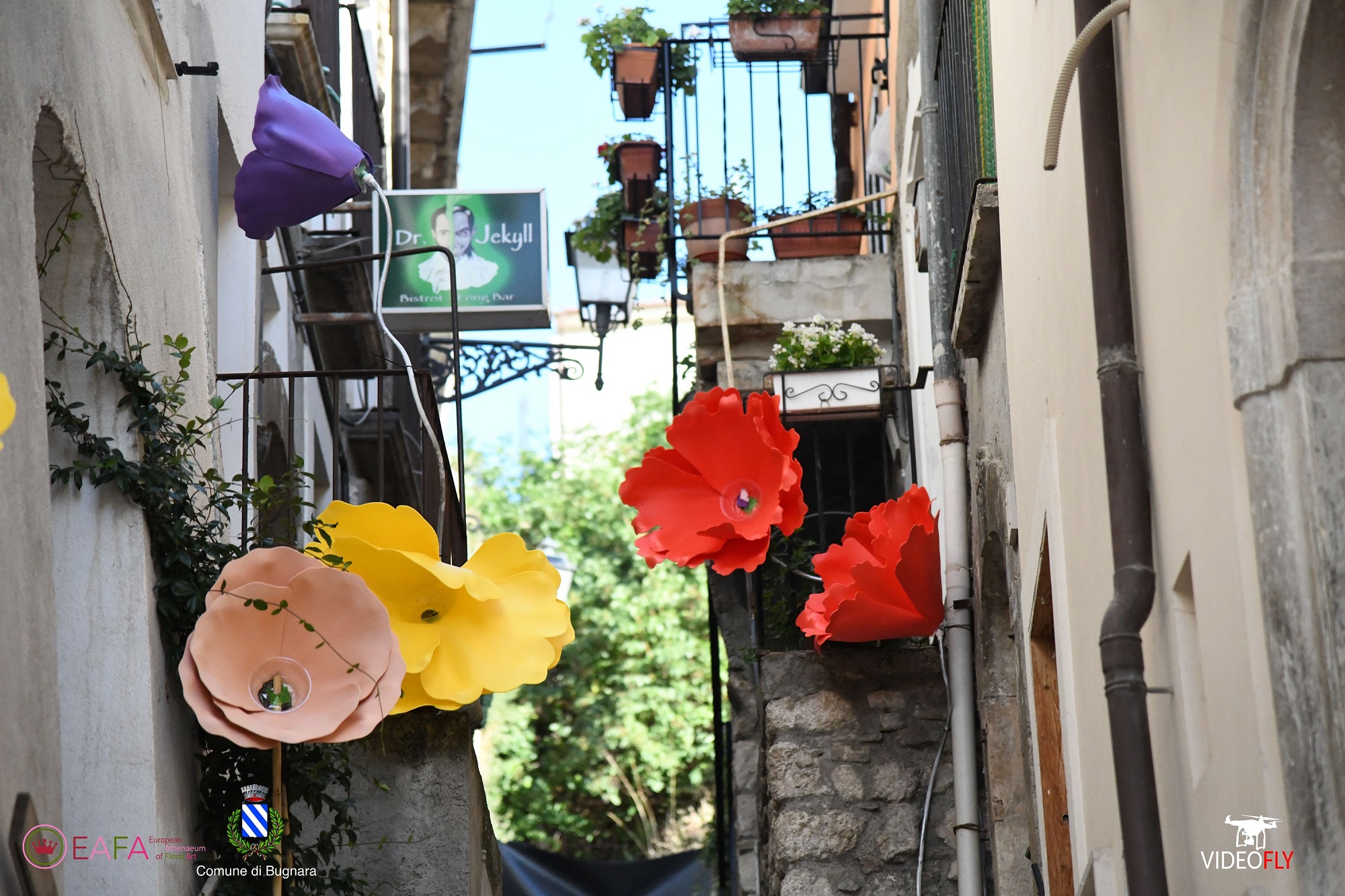 BUGNARA: IL 6 AGOSTO TORNA “ROMANTICA”, IL FESTIVAL FLOREALE FAMOSO NEL ...