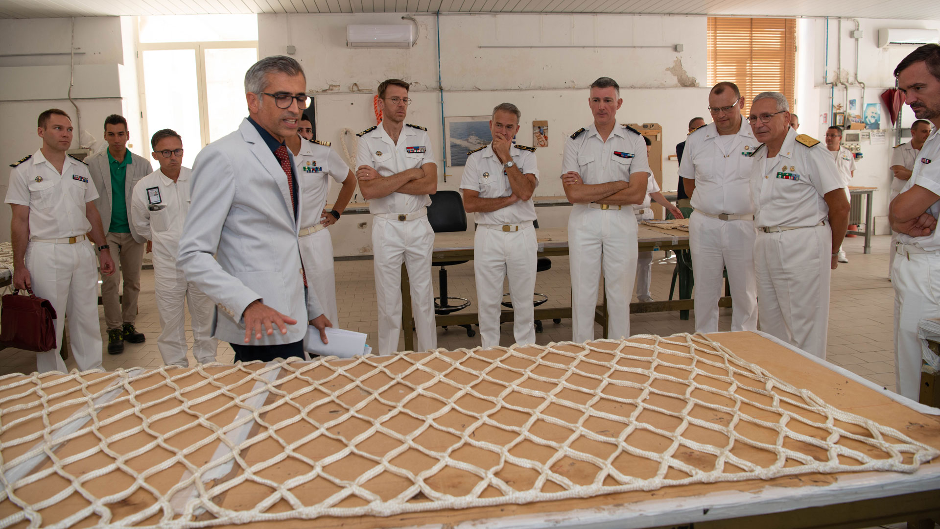 La Marine Nationale francese in visita presso la Corderia di ...