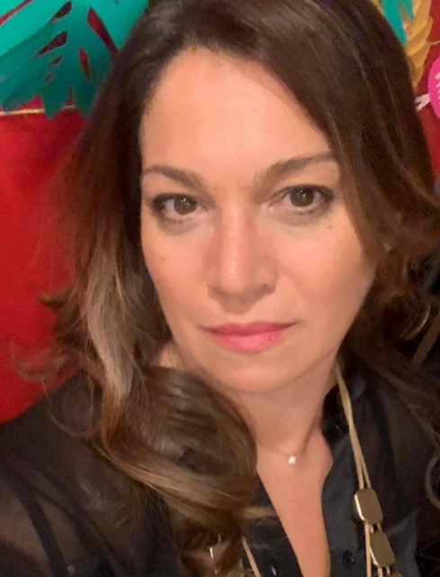 Uomini usate le mani per le carezze. A una storia che finisce si mette ...