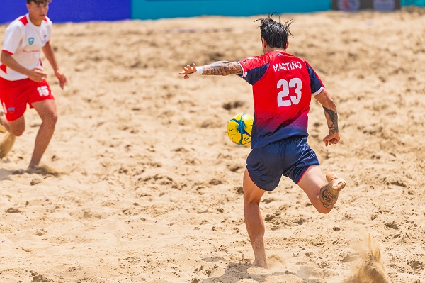 BEACH SOCCER - Poule Promozione Q8: Terracina infiamma il beach soccer ...