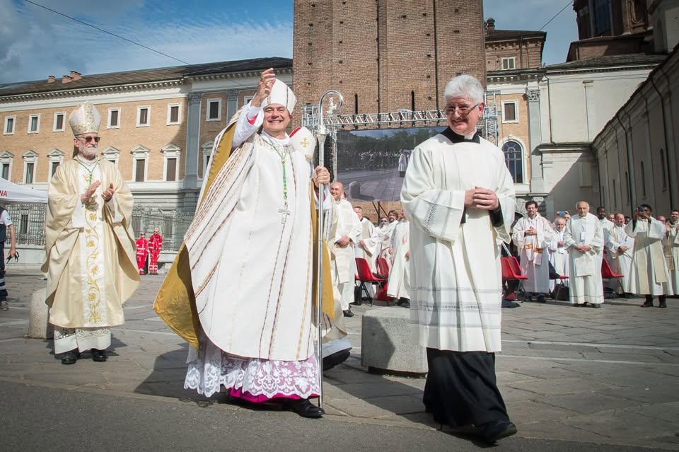 Leone XVI: VOGLIO VEDERE LA SINDONE A TORINO - imgpress