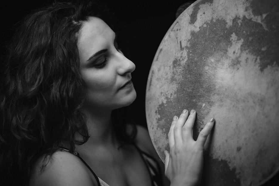 TEATRO/MUSICA: Santa Teresa Riva, Francesca Incudine con “Radica” in scena domenica 21 dicembre ...